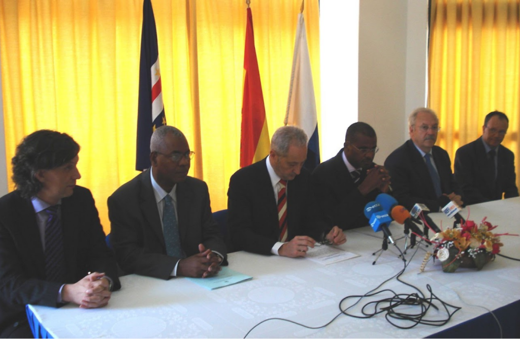 Nuestra Historia - ecca.edu